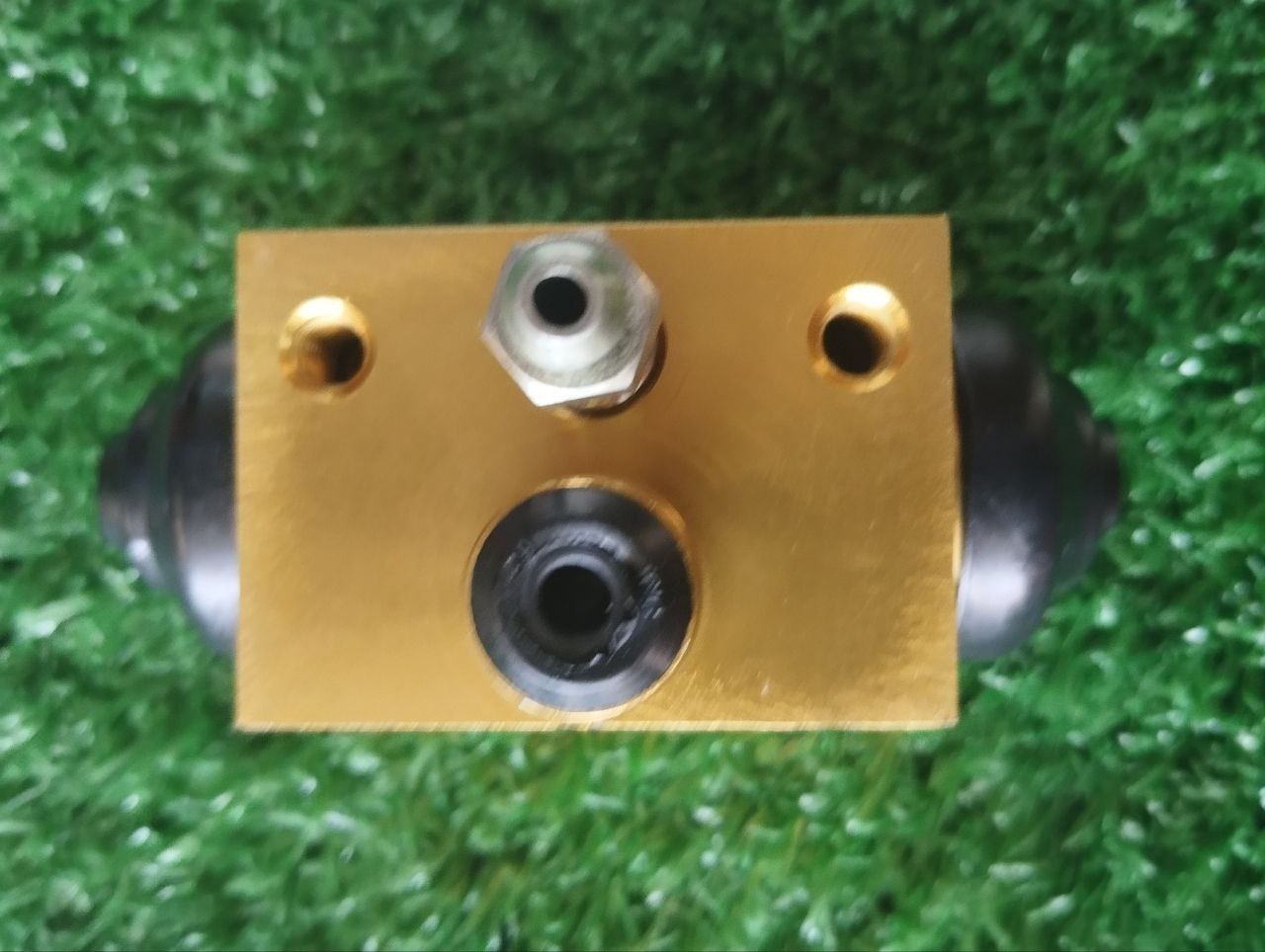 Wheel Cylinder H1 Master Rem bawah belakang Wheel silinder Hyundai H1 ...